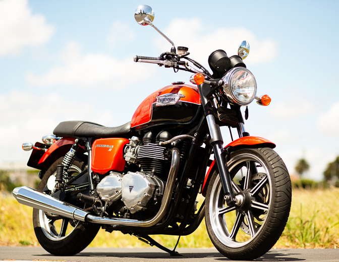 TRIUMPH Platinum Argent Silver MCA Classic Car Paint